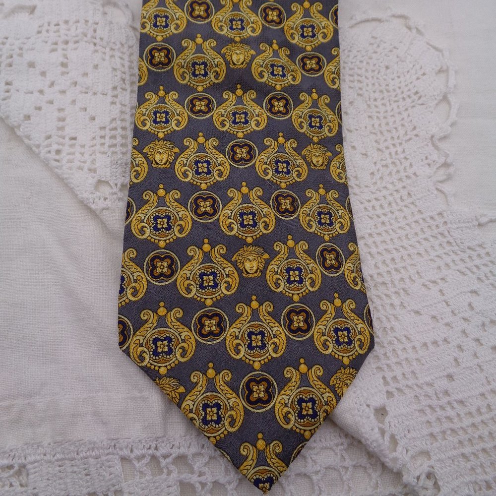 Gianni Versace Gray & Gold Medusa & Scroll Print Silk… - Gem